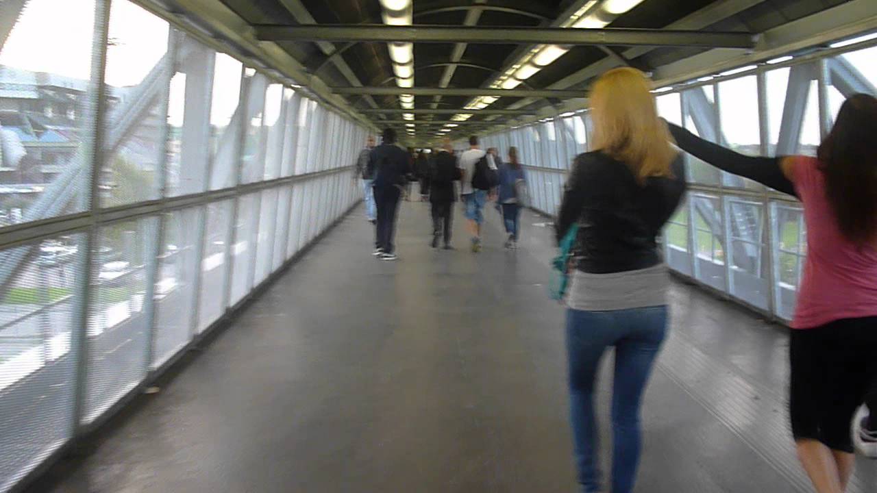 Forum di Assago : Evento Hip Hop TV : video uscita Metro M2 - YouTube