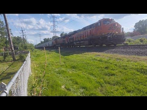 BNSF 6776 & 5266 Lead's mixed freight train with Dpu NS 4463 - YouTube