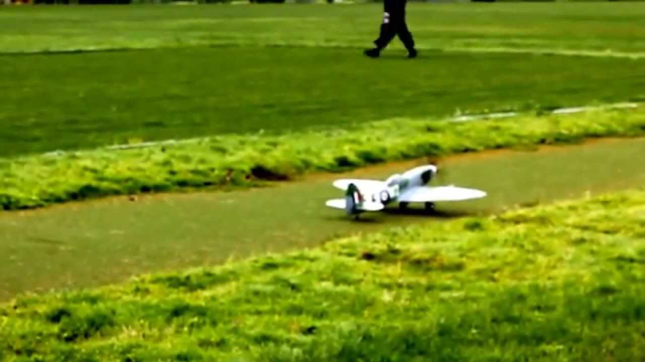 Maiden - Durafly Supermarine Spitfire Mk 24 with Retracts/Flaps/Nav ...