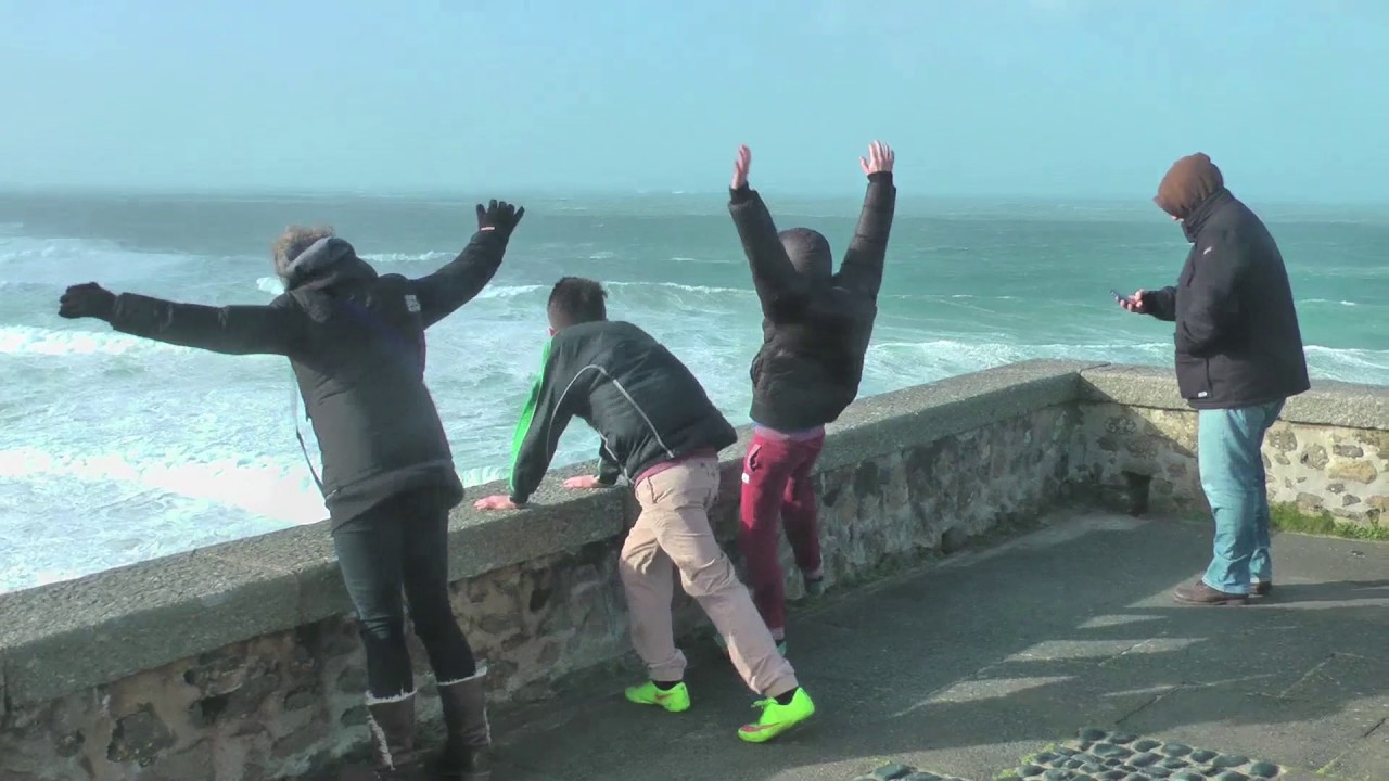 A GALE FORCE SLICE OF St IVES - STORM IMOGEN AT THE ISLAND - YouTube