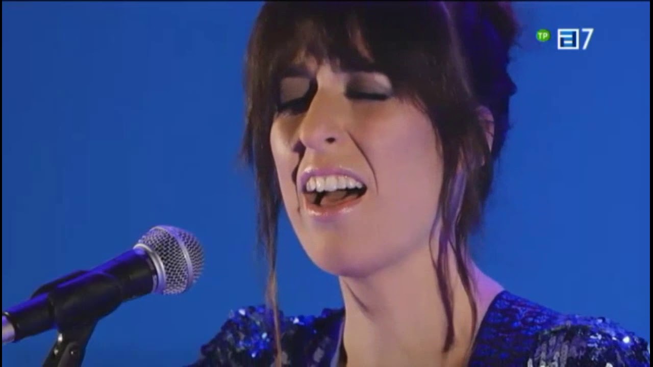 Marisa Valle Roso ''Aquel Besín que me Diste' - YouTube