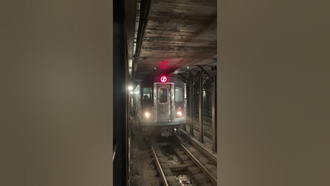 1/18/25 2 Train Arrival #railfan #mta #subway #nyc #train #nyc - YouTube
