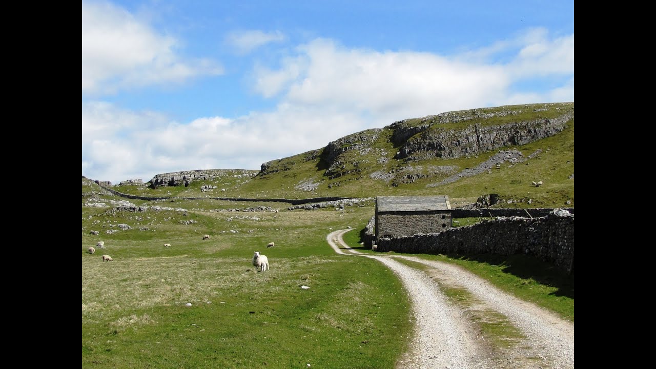 Yorkshire Dales Country Walk Settle to Victoria Cave round - YouTube