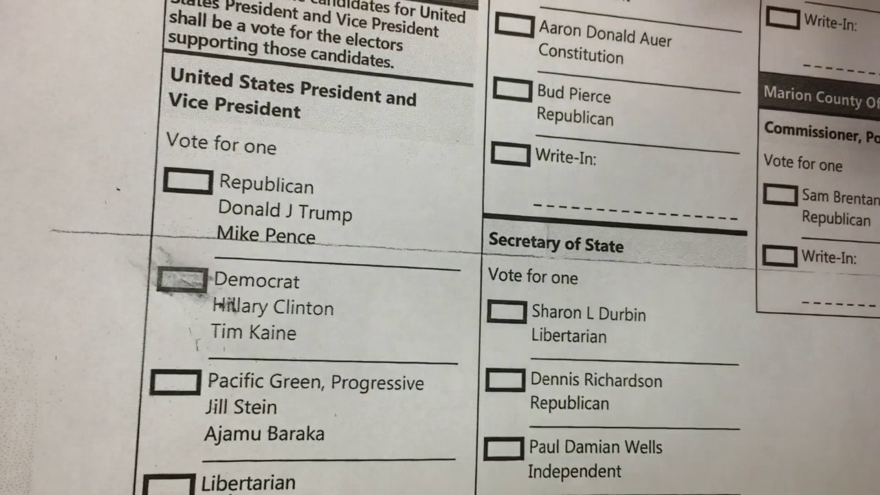 Paper ballot changing from Trump to Hillary! - YouTube