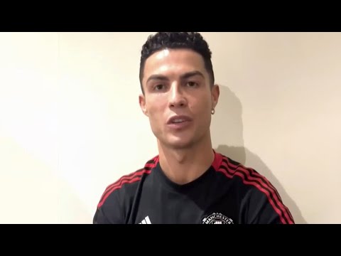 Cristiano Ronaldo accepts his Top Goal Scorer of All-time Award at the Globe Soccer Awards
