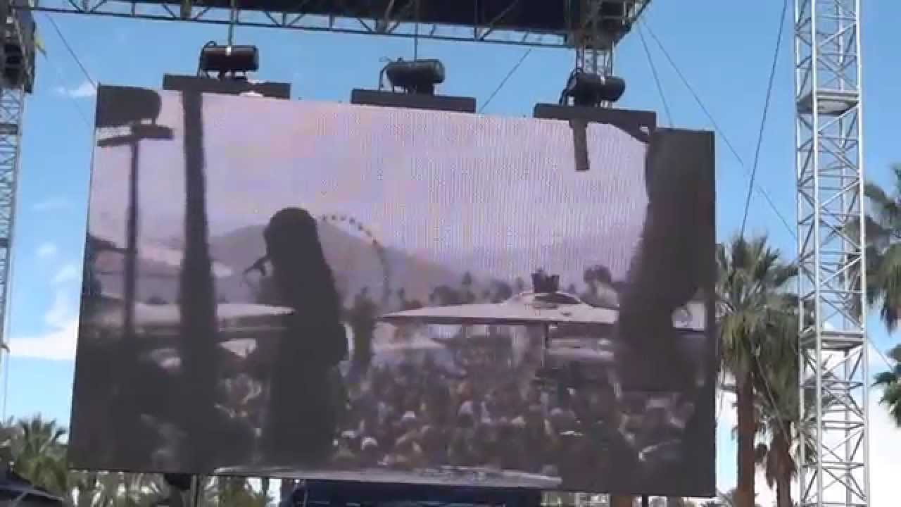 Dum Dum Girls @ Coachella first weekend - 11.04.2014 - YouTube