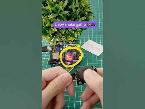 The classic Snake game from your old Nokia phone on the @Arduino UNO R4 ...