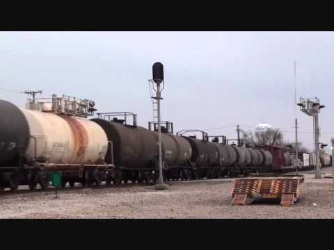 BNSF 1101-BNSF 8289-BNSF 721 East..wmv - YouTube