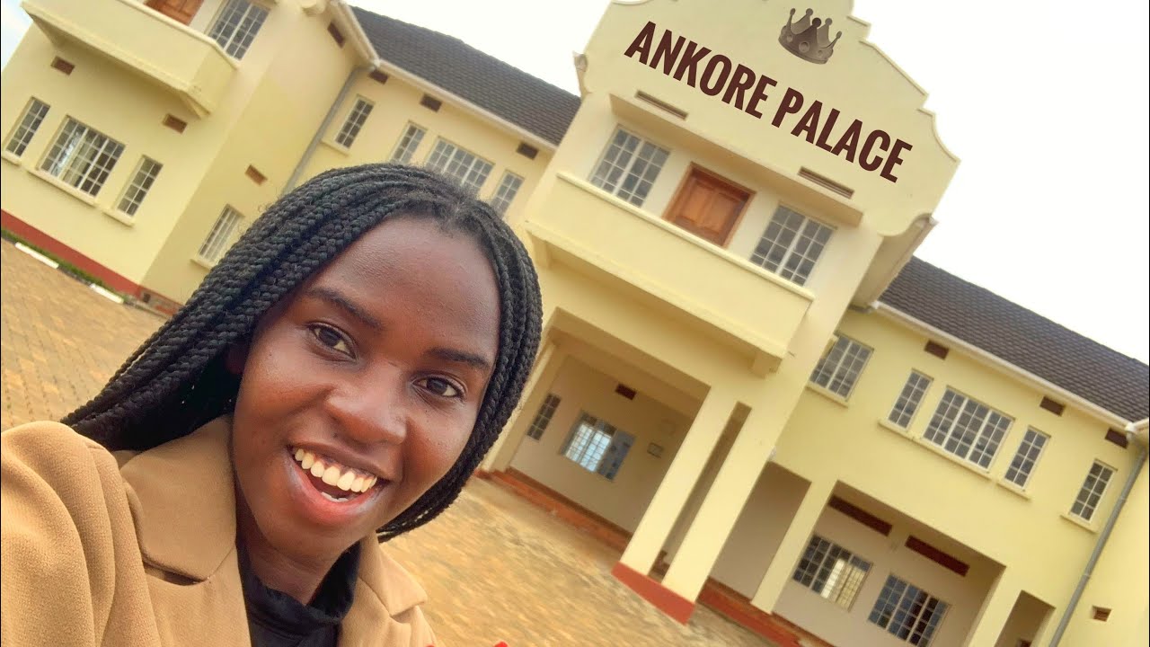 SNEAKING into the NEW Ankore Kingdom palace.😝 - YouTube