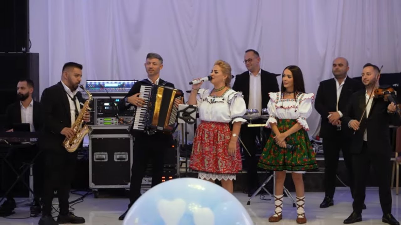 SELENA & ANCUTA ANGHEL FAMILIE IMPLINITA 2023 Botez Mario - FAMILIE ...