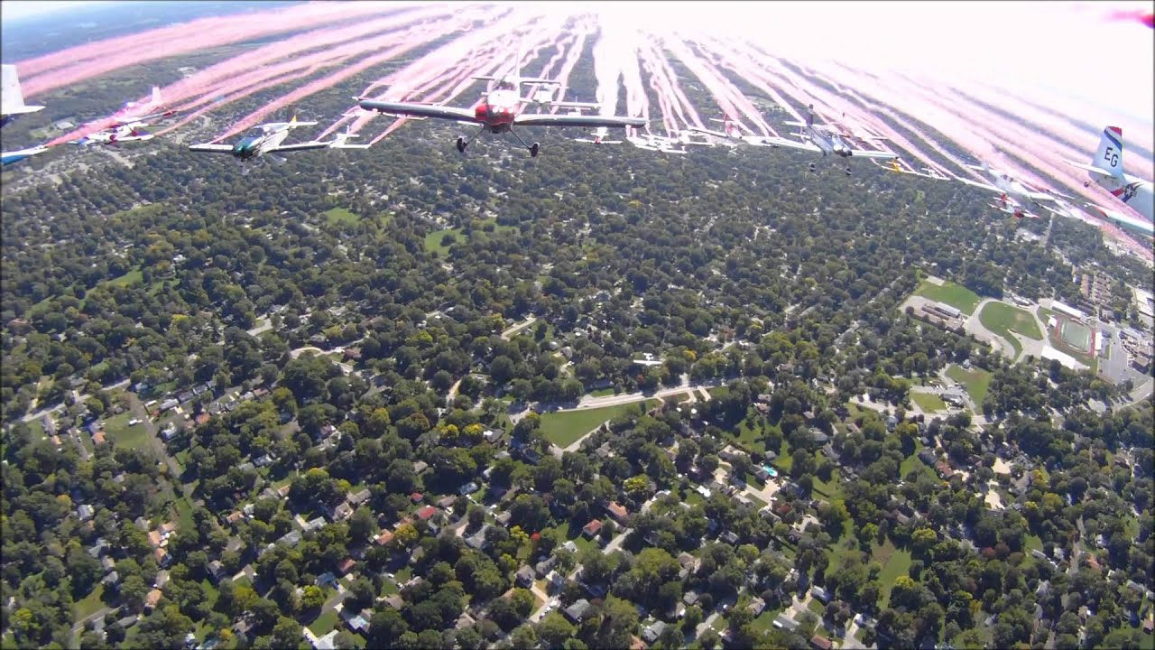 Cockpit video: Arrowhead Stadium 49 plane flyover - YouTube