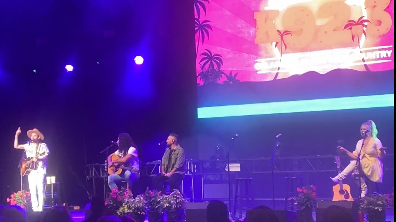 Niko Moon - Good Time (Live in Orlando, FL 9-4-22) - YouTube