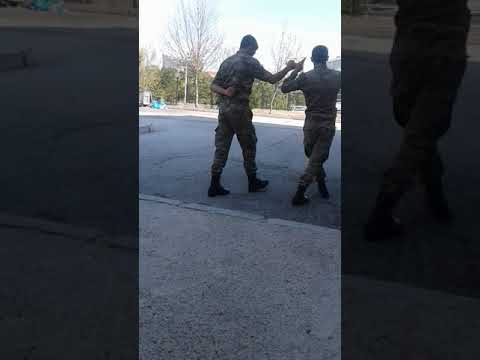 Askerde bile kurtce halay