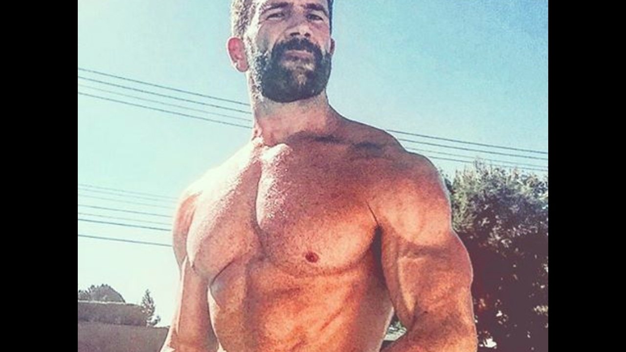 Nutrition for Men Over 35 Who Want to Build Muscle and Burn Fat - YouTube