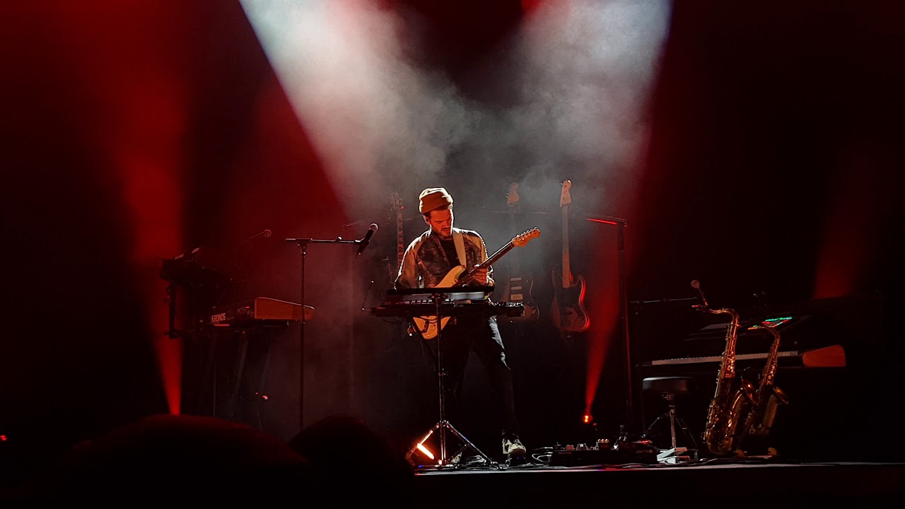 [담아왔다 프키쥬] FKJ Live set in Seoul, 프렌치 키위 쥬스 내한 #5 - YouTube