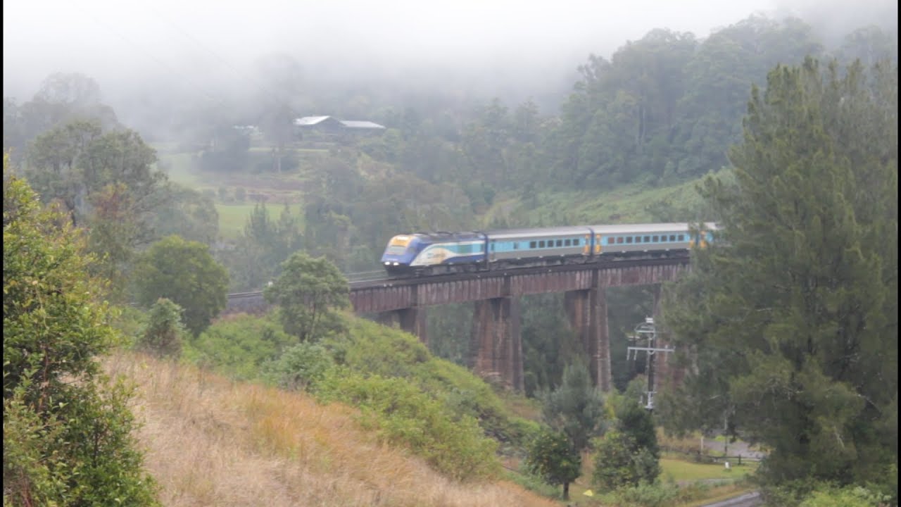XPT at Cougal NSW - YouTube