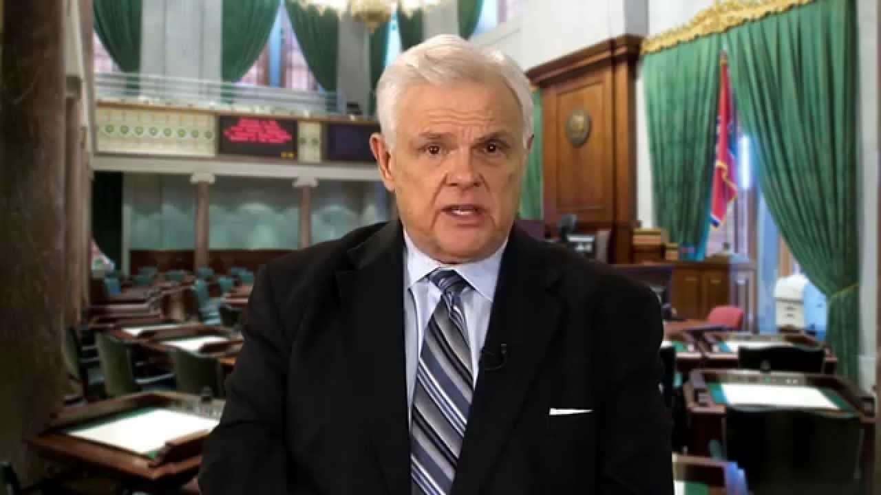 Senator Ken Yager (R-Kingston) talks about the County Road Relief Act ...