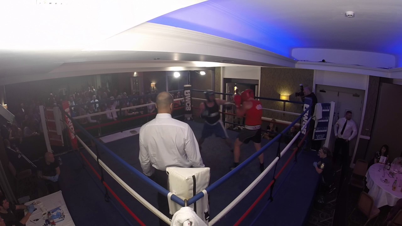 Ultra White Collar Boxing | Darlington | Marc Dutson VS Wayne Walton ...