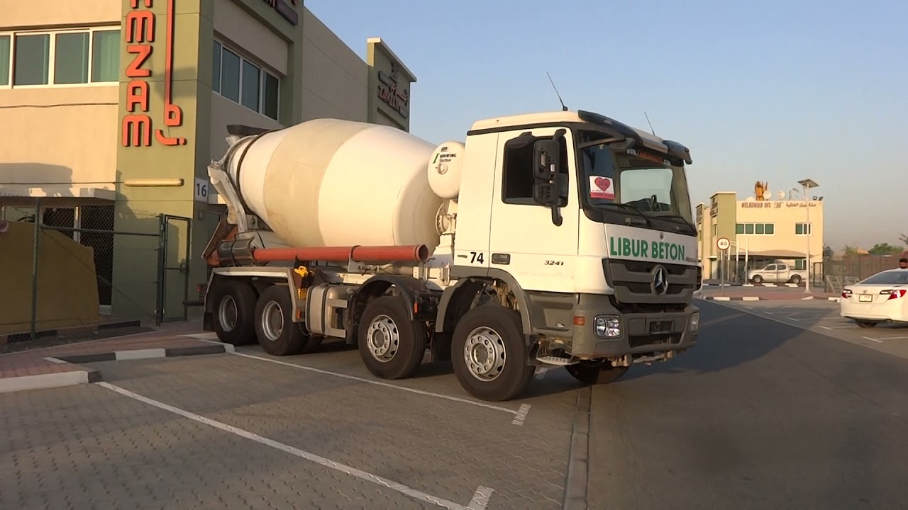 Mercedes Benz Mixer 3241 2014 8x4 L830732 00350 - YouTube