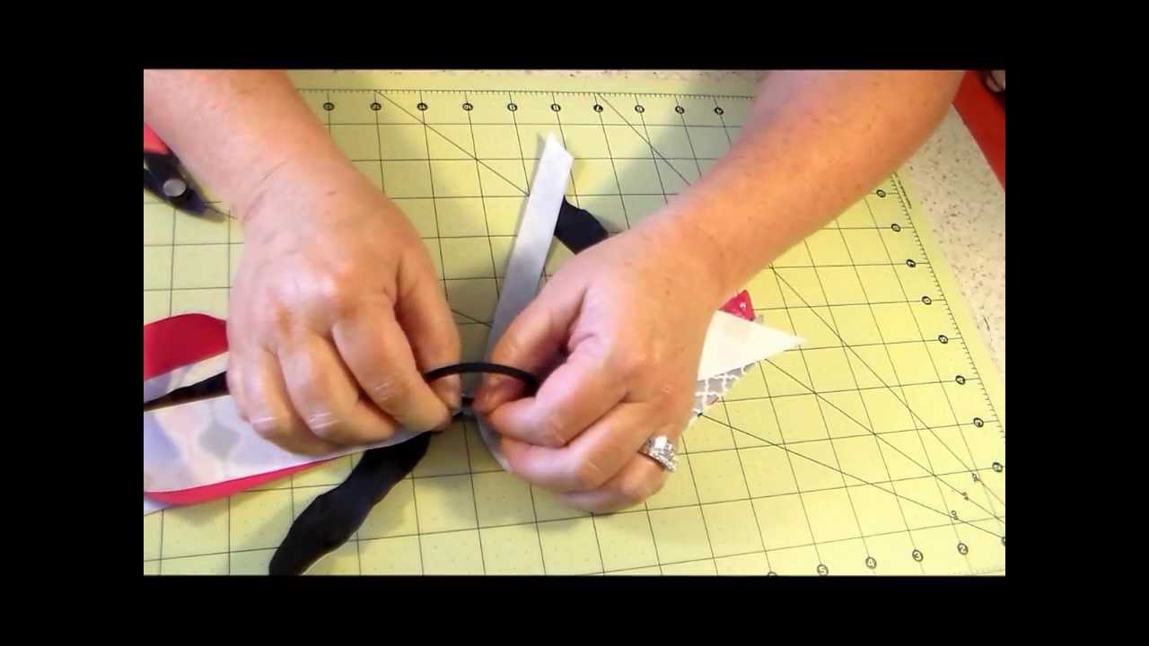 How to make a simple Pony O - YouTube