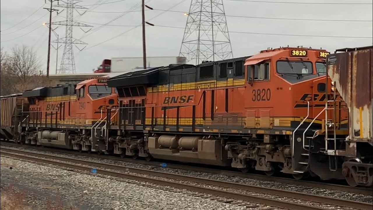 NS, CSX, & BNSF DPUs in Cincinnati, OH! - YouTube