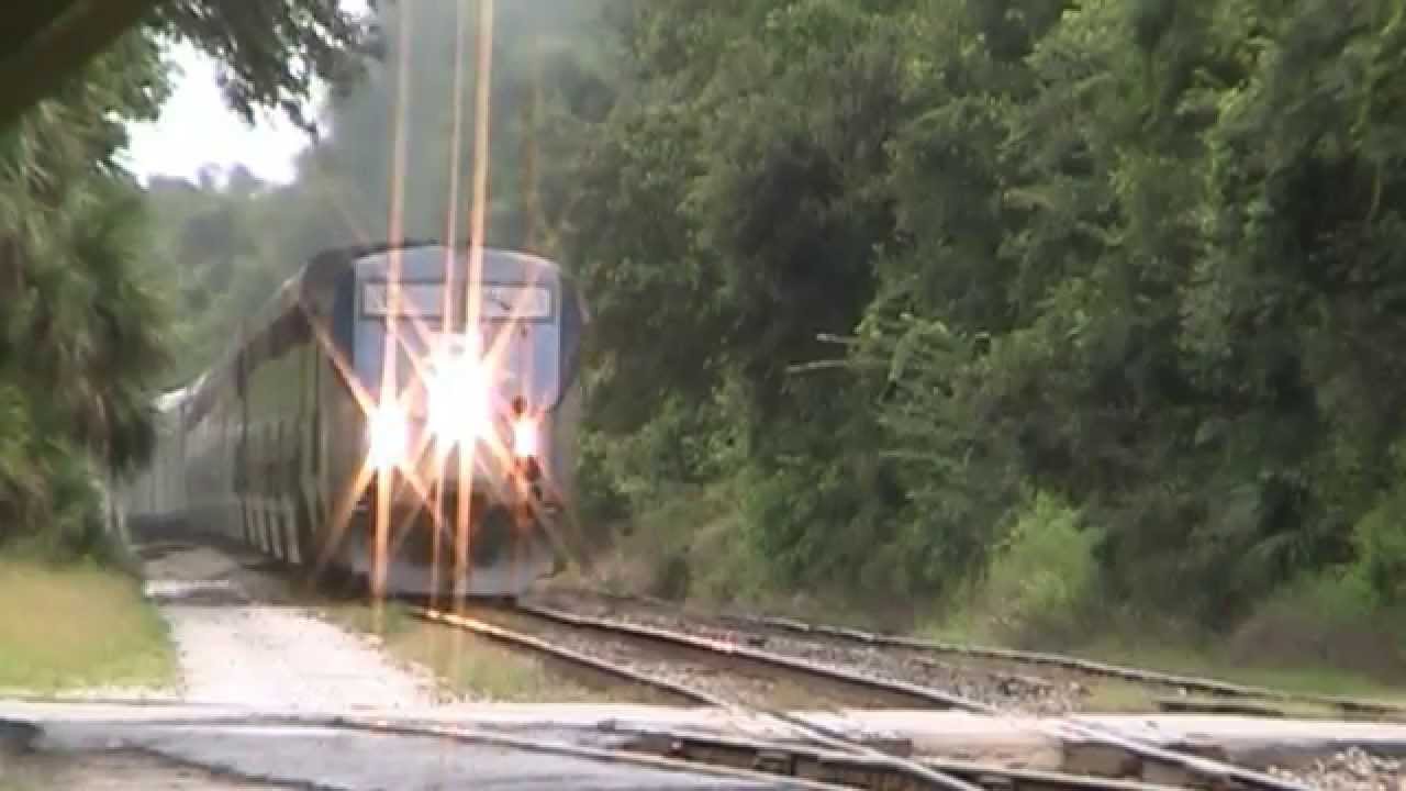 Amtrak Auto Train 52 at Deland Florida - YouTube