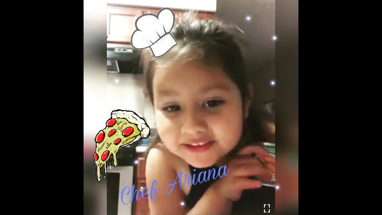 Chef Ariana making a pizza!!!\ baby nice making a pizza - YouTube