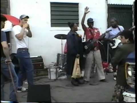 Maxwell Street Jimmy on The Last Day of Maxwell Street-1.mp4 - YouTube