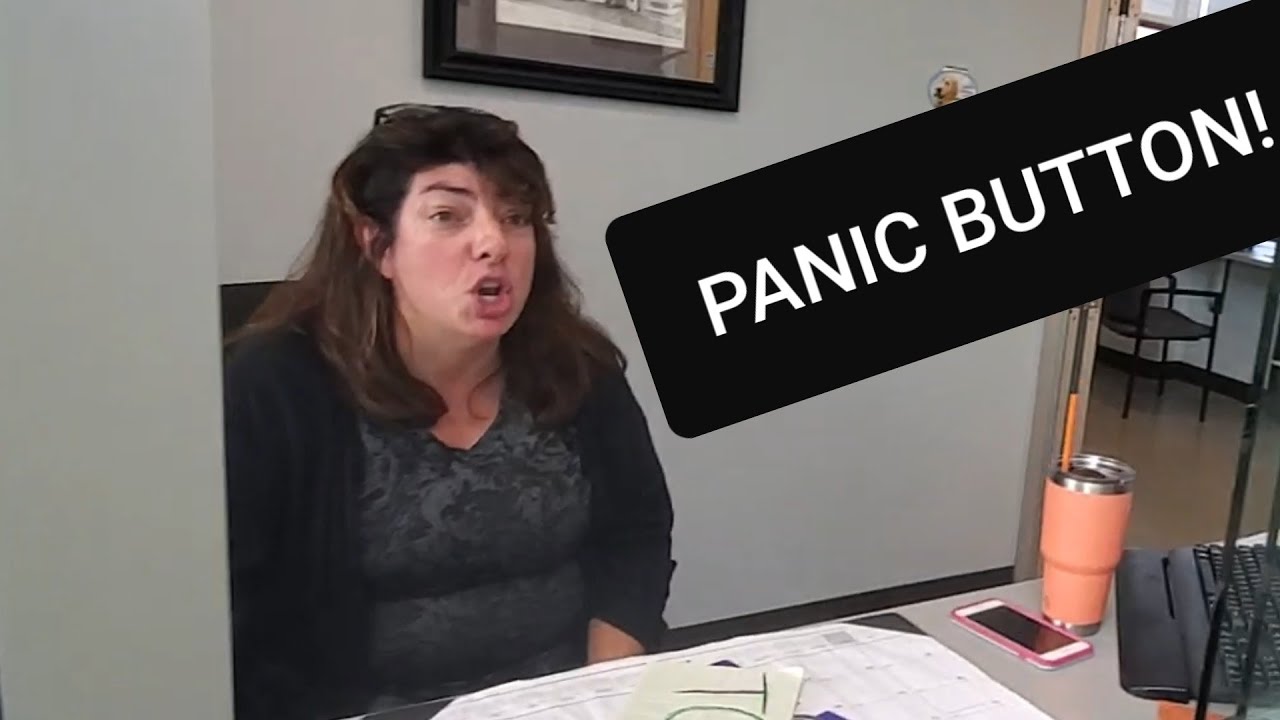 "HIT THE PANIC BUTTON!" AMENDMENT AUDIT FAIL! - YouTube