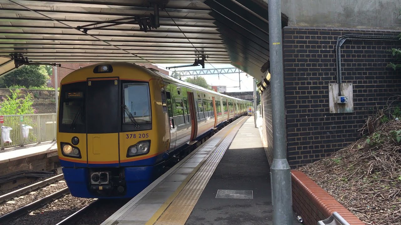 London Overground Trains | Dalston Kingsland - YouTube