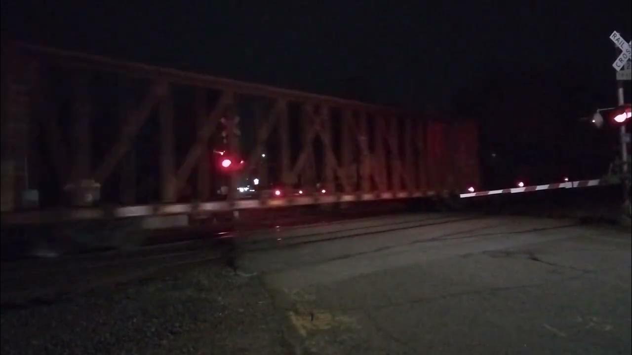 04/17/23CSX 426 Approaches Cross road crossing in Bradford mass on it's way to Maine. - YouTube