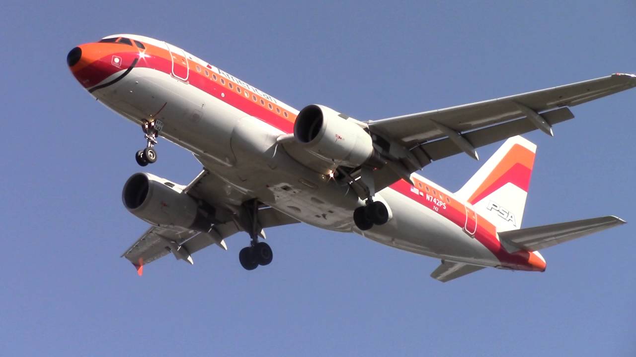 American Airlines PSA Retro Livery Airbus A319 landing RWY 34L @ SeaTac ...