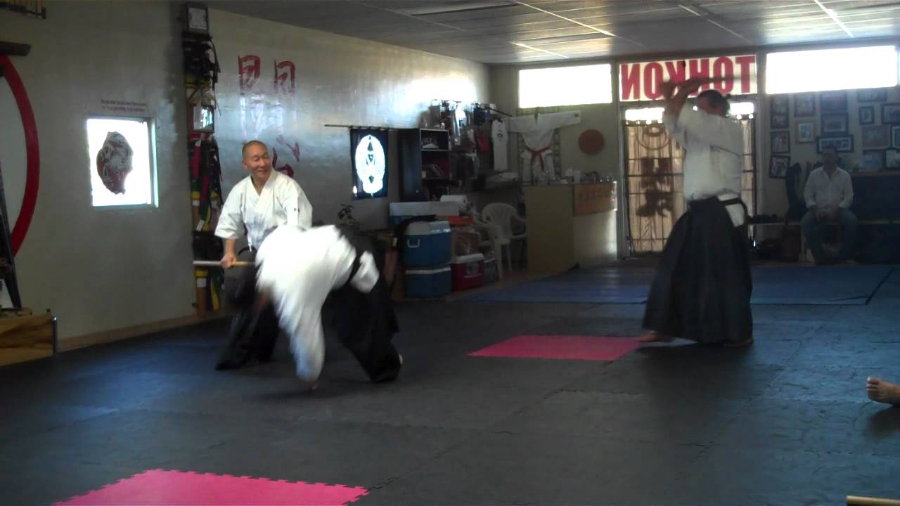 9 22 12 A. Sato defense against two attackers with weapons - YouTube