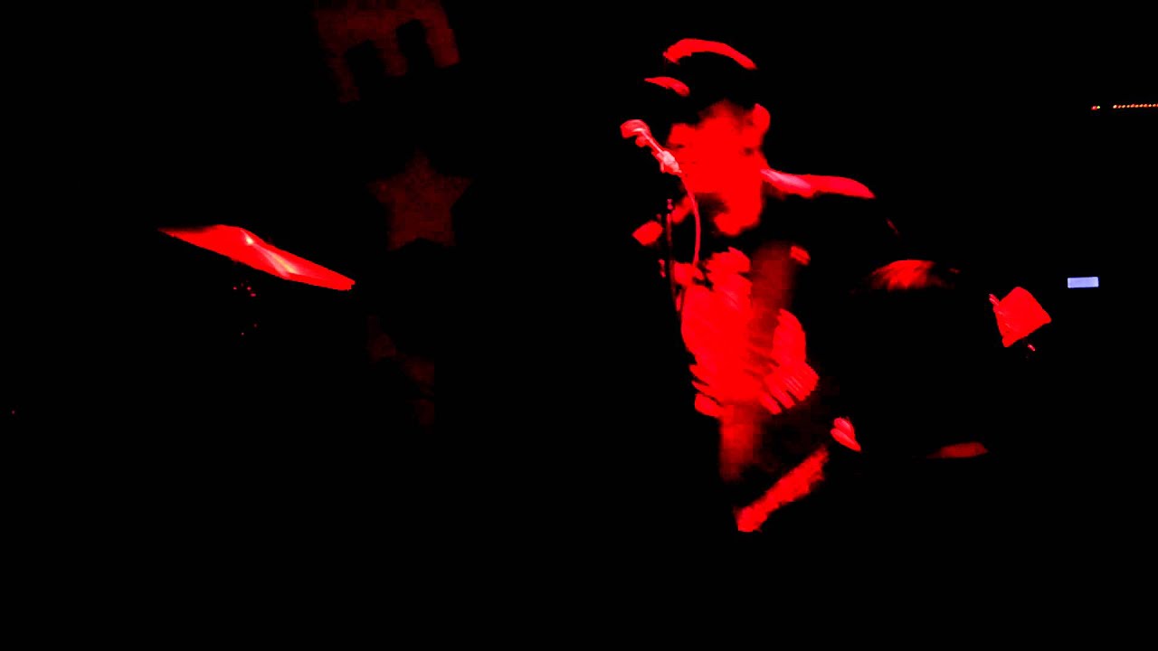CJ Ramone & Daniel Rey-Sheena is a Punkrocker (Ramones cover) Brighton ...