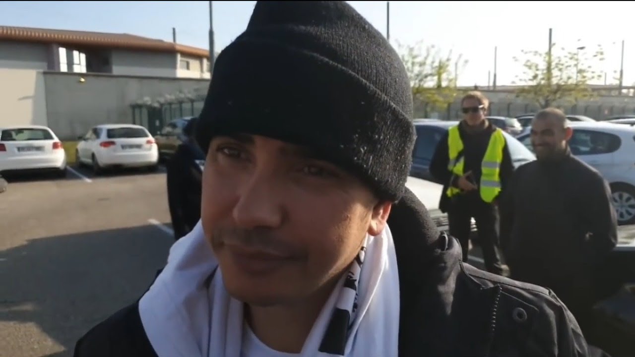 Où va ce monde. Le retour d'Abdel Zahiri - YouTube