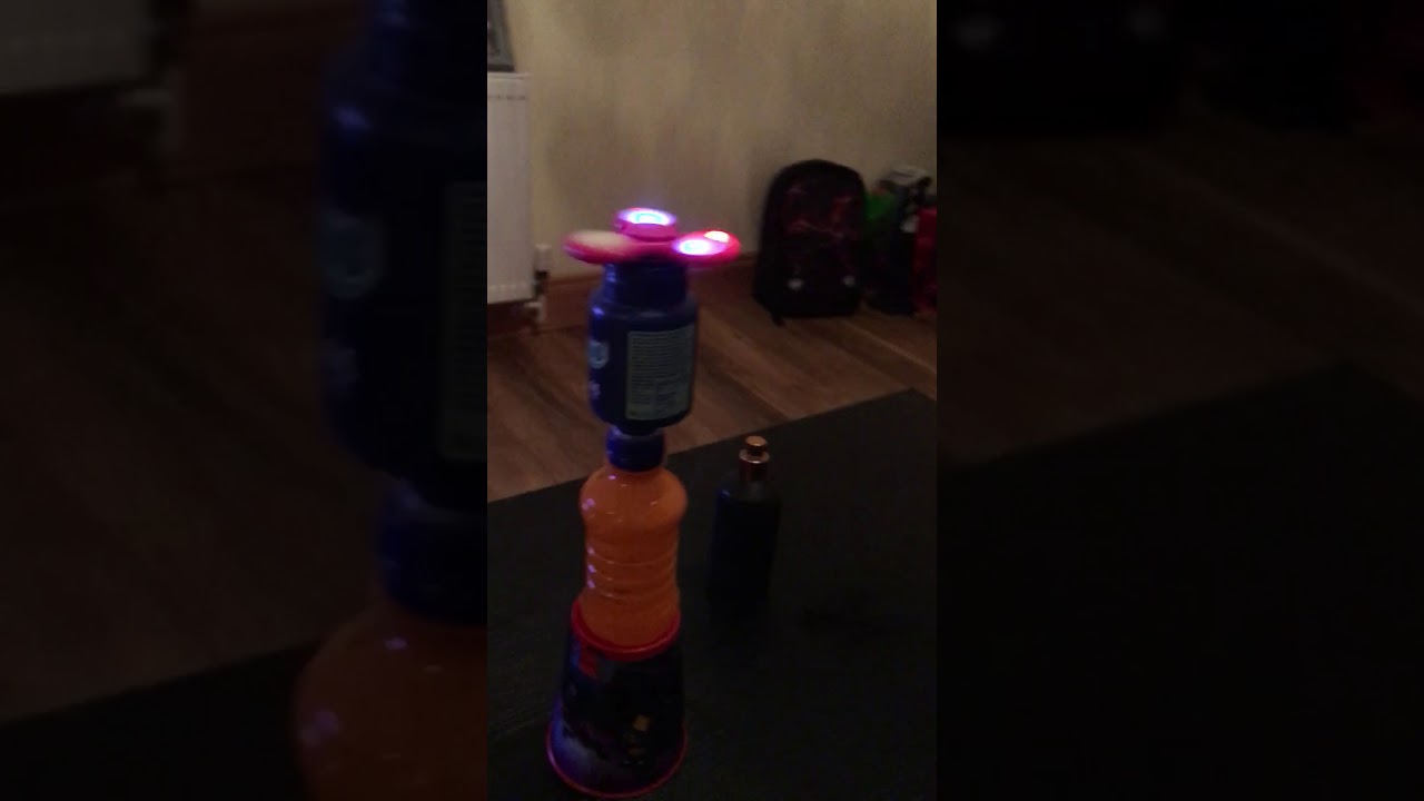 Fidget spinner tower - YouTube
