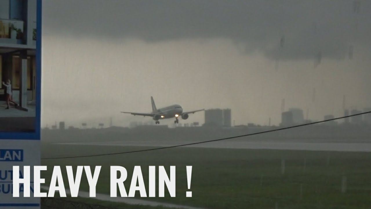 HEAVY RAIN ! Landing & Take Off Planes at Soekarno Hatta Airport (CGK ...