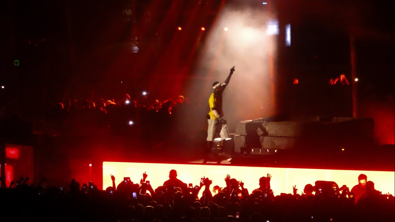 Travis Scott in São Paulo, Brazil #2 - YouTube