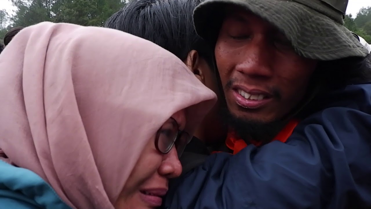 Ridwan Kamil Hadiri Pelantikan Anggota Muda Wanadri 2019 - YouTube