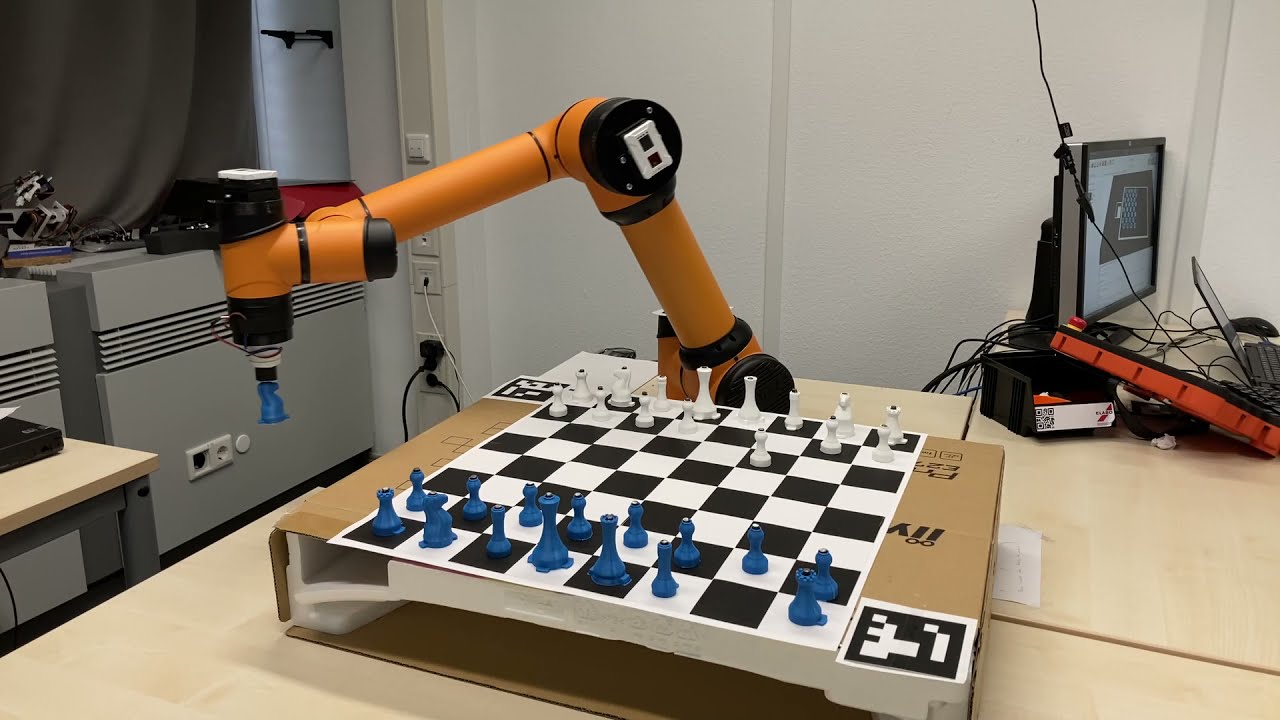 Robotwin II - Chess robot - YouTube