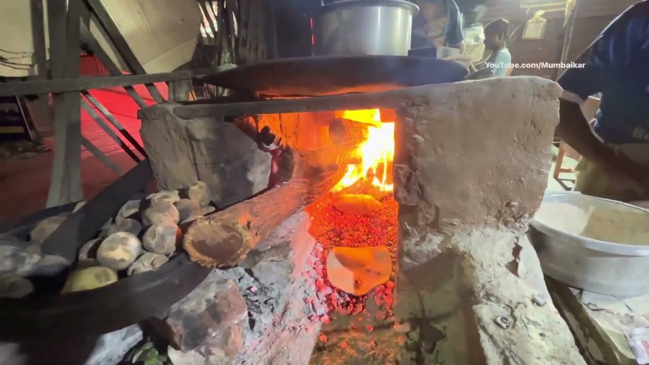Hardworking Man Making Of Dhaba Style Roti | Indian Street Food - YouTube