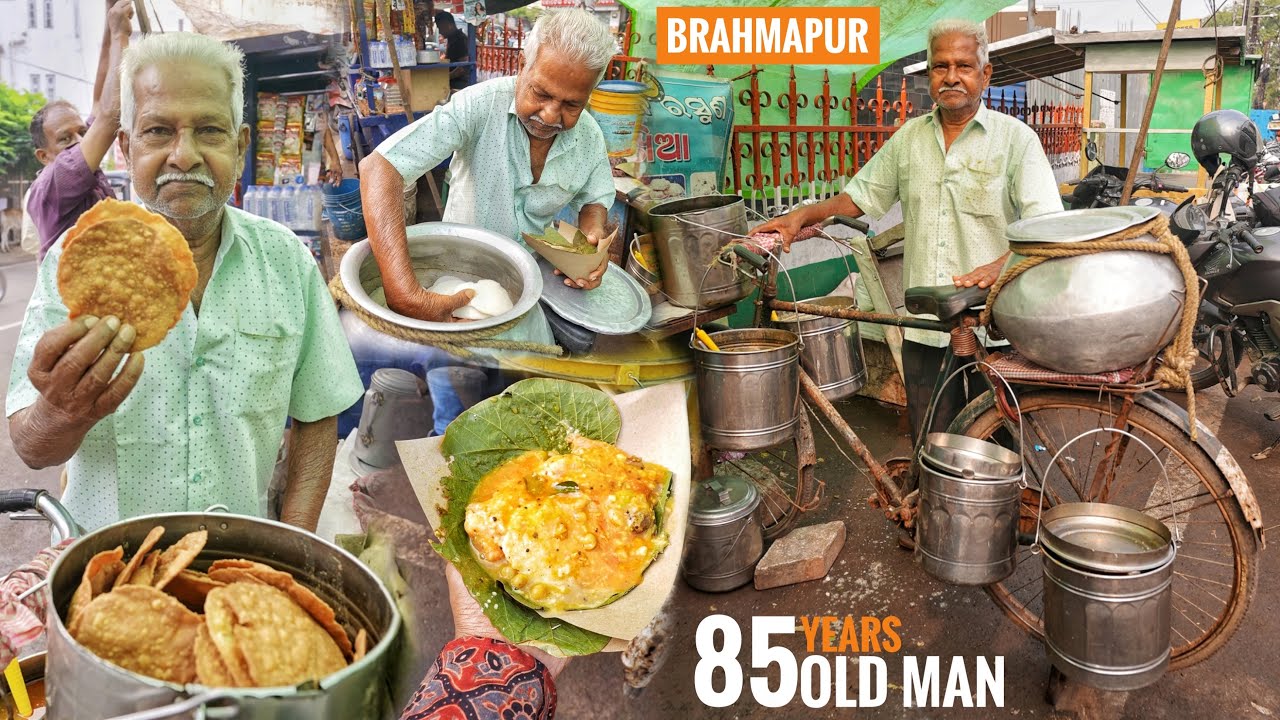 Cycle Idli | 85 Years Hardworking Old Man Selling Brahmapuria Breakfast ...