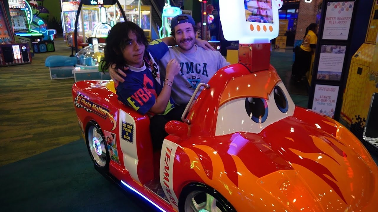 Visiting An Indoor Amusement Park YouTube visiting-an-indoor-amusement-park-youtube