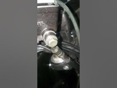 Como purgar sistema de frenos fácilmente. - YouTube