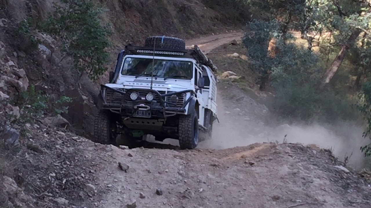 PUMA Defender 130 on Stockmans Spur Tk (Towing Trailer) - YouTube