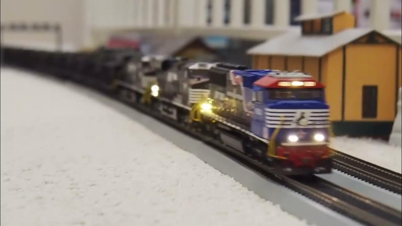 NEW Scaletrains Norfolk Southern and Canadian National Operator ES44's - YouTube