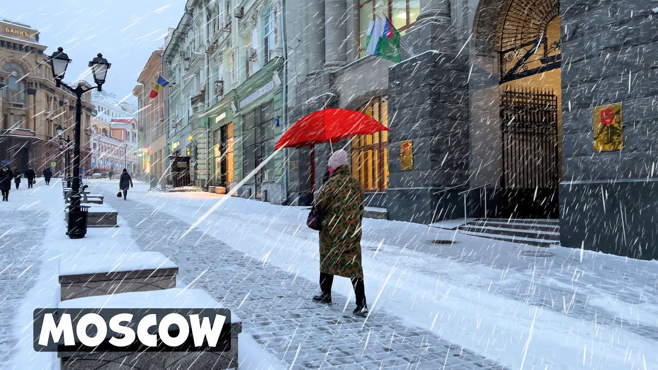 🇷🇺 -3° IT'S ICE RAIN IN MOSCOW 🥶 A big walk around MOSCOW in the ...