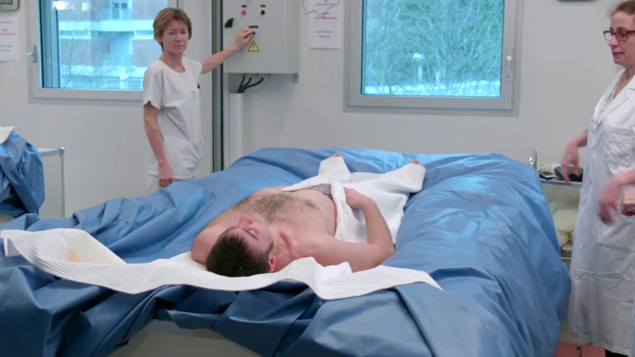 MEDES Space clinic - YouTube