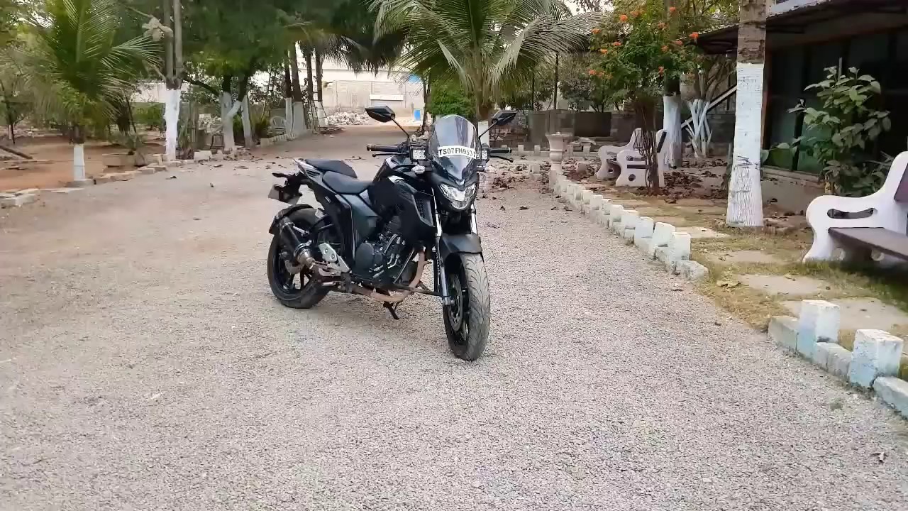 Fz25 modified with custom exhaust,milage drop,and more. - YouTube