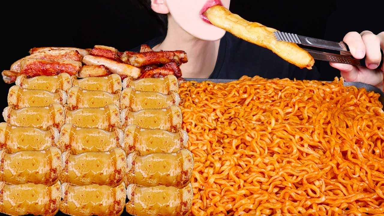 ASMR BEEF INTESTINES FRIED DAECHANG SPICY FIRE NOODLES MUKBANG 대창 불닭볶음면 ...